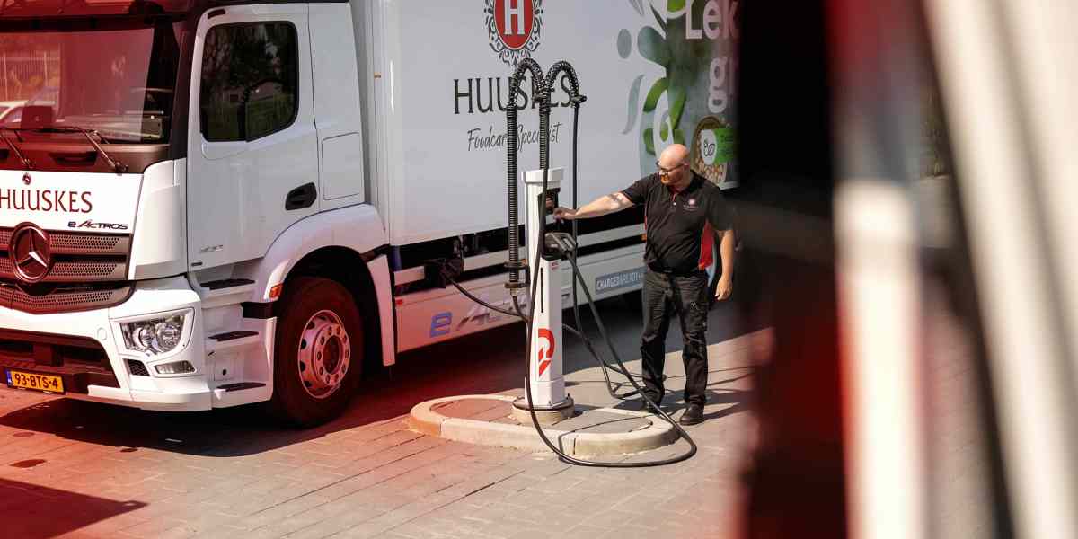 Elektrisch laden voor Transport & Mobiliteit | AVIA VOLT